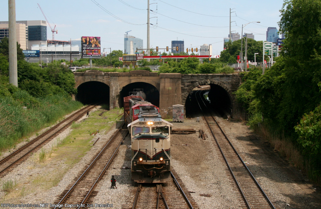 BNSF 9530 on CSX K040